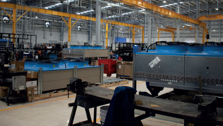 Bohn expande sus horizontes y celebra la apertura de su planta en ...